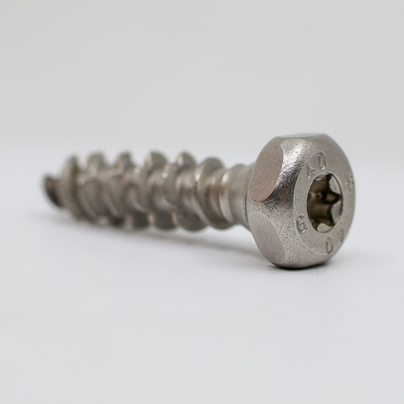 Des assemblages inox en 2 temps 3 mouvements avec la vis SSH A4 ...